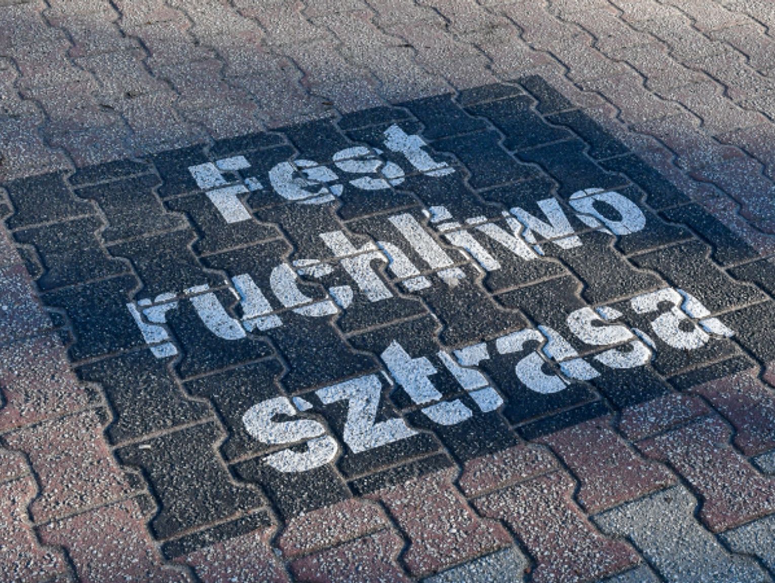 Dwie 16-latki potrącone na przejściu dla pieszych. W Chorzowie takich ...